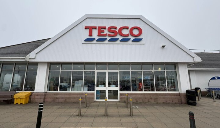 Burst pipe, wind farm education, shop up for offer and more… | Shetland ...